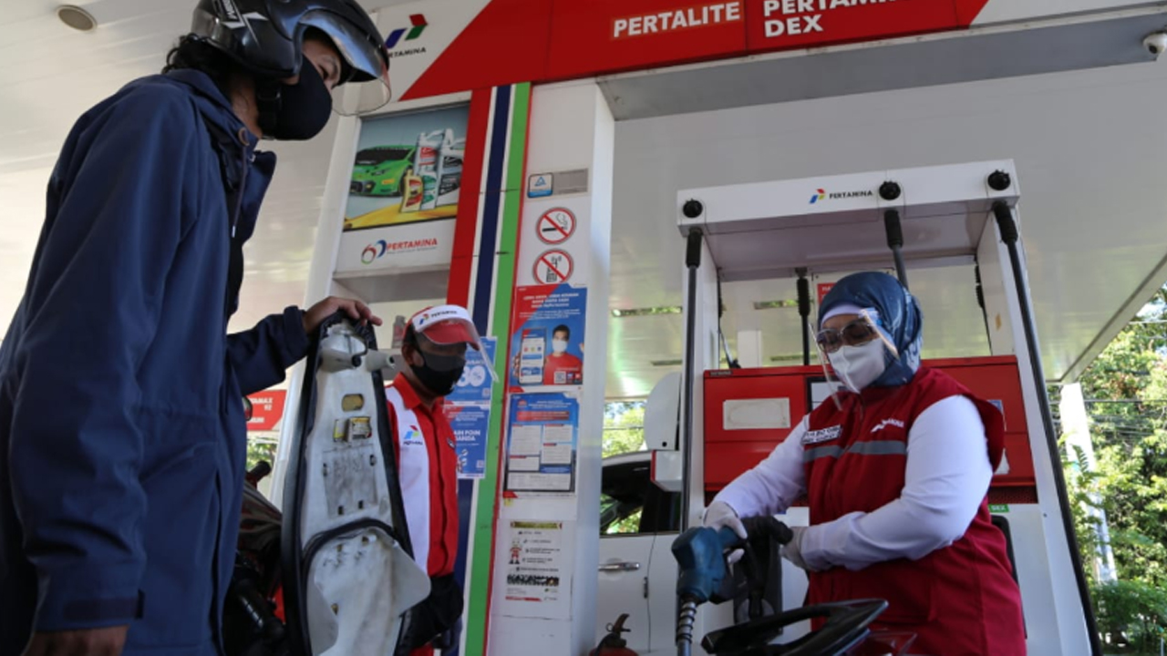 Shell Super vs Pertamax Pertamina: Which is Superior? - Live Site Owner